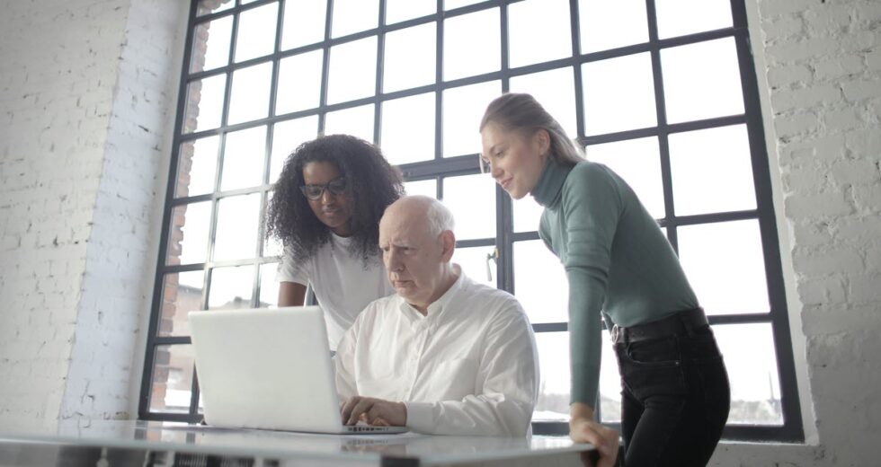 Embracing Generational Diversity: Navigating Workplace Dynamics